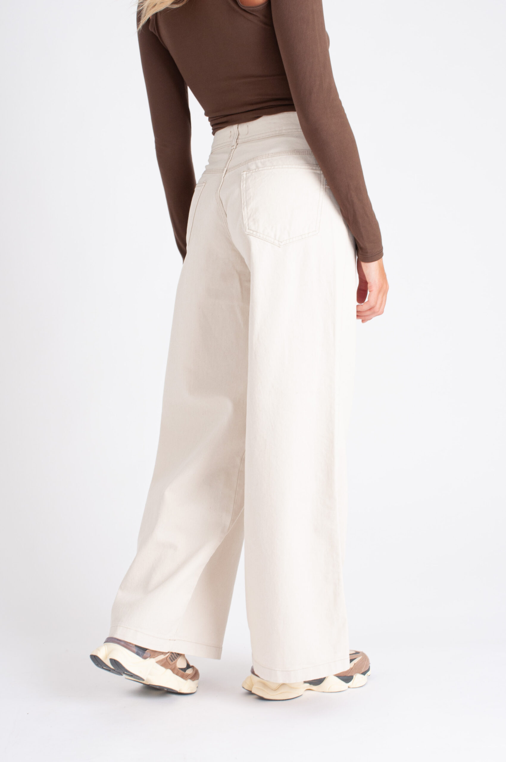 [11211] wideleg crudo cascarilla – ÉCOLE JEANS